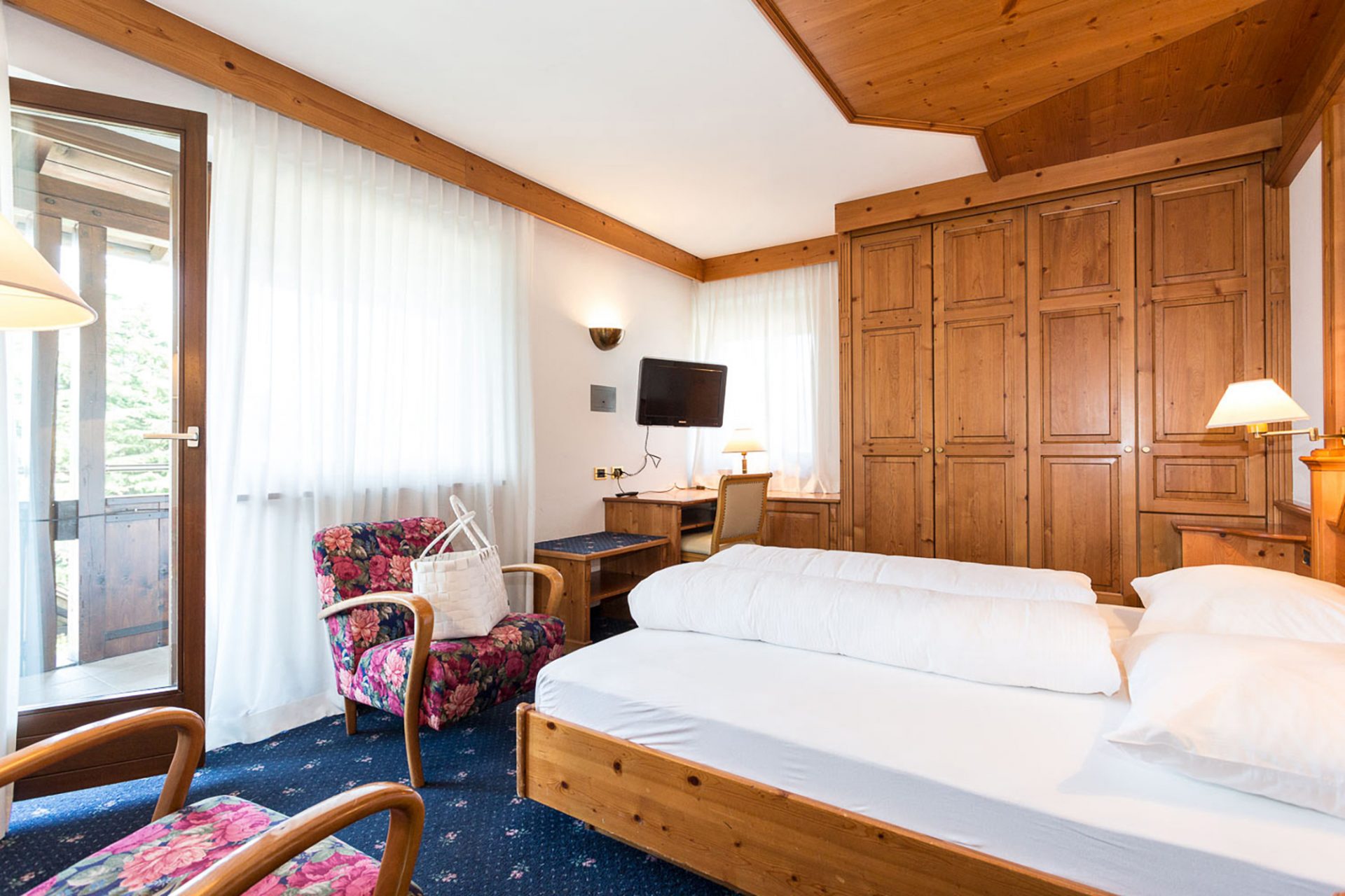 Hotel & Residence Mayr - Il vostro indirizzo in Alto Adige. Centrale a ...